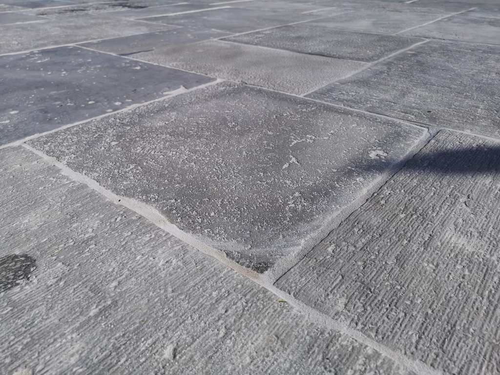 Abbey Exterior - RAW Stones | Flooring with an experience